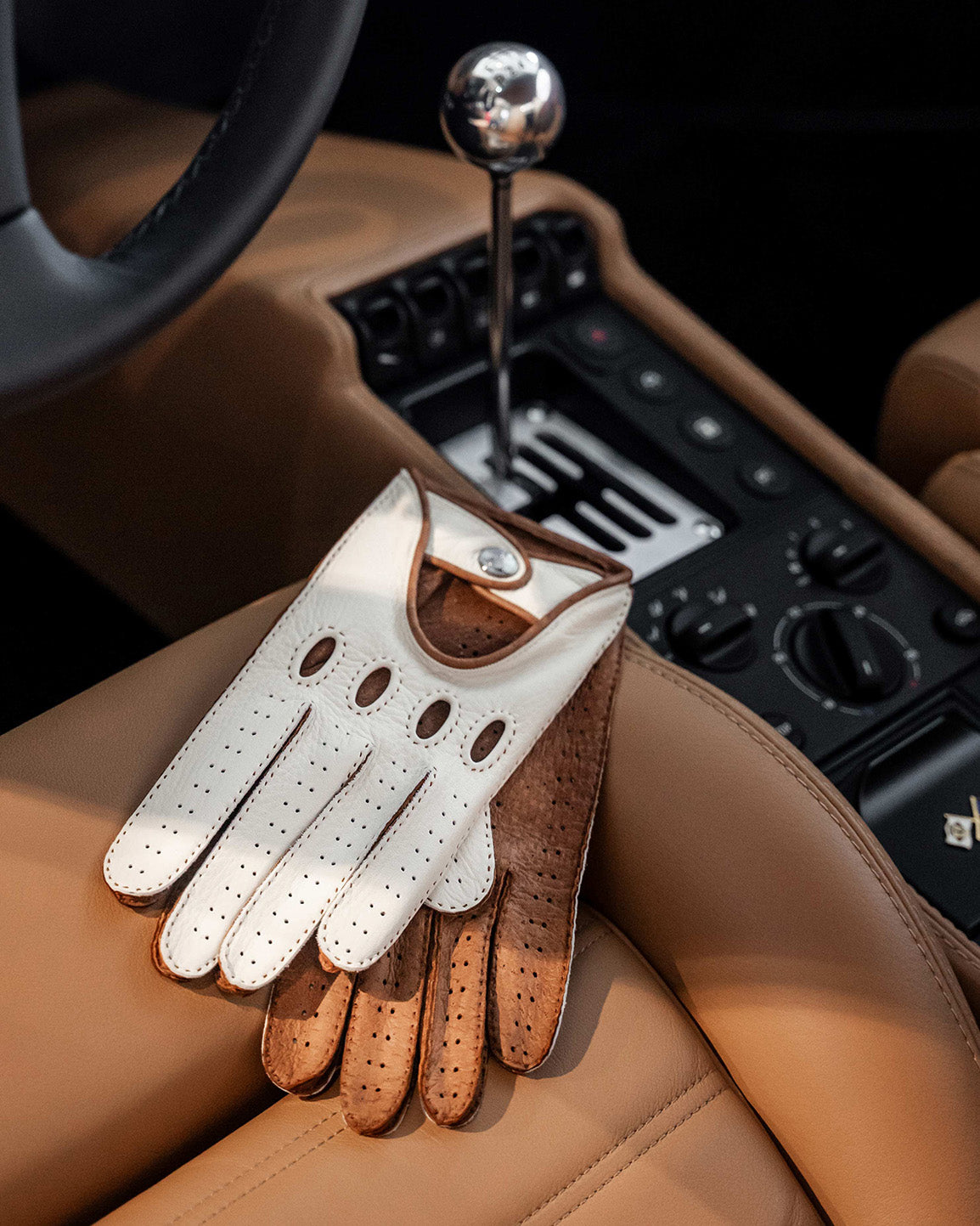 Bianco Hybrid - White - brown men's driving gloves – CD Shop | Classic ...
