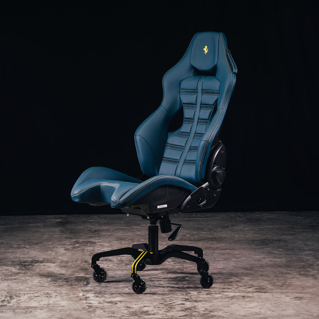Ferrari 812 SF Carbon Office Chair by Halmo – CD Shop | Classic Driver