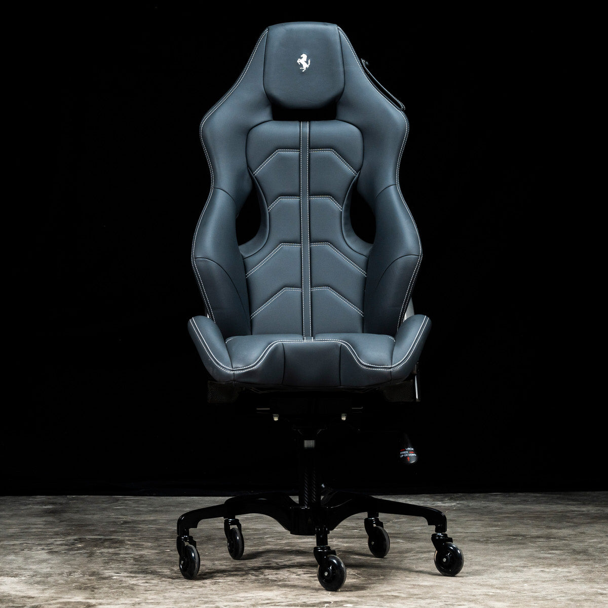Ferrari 812 Carbon office Chair by Halmo – CD Shop | Classic Driver