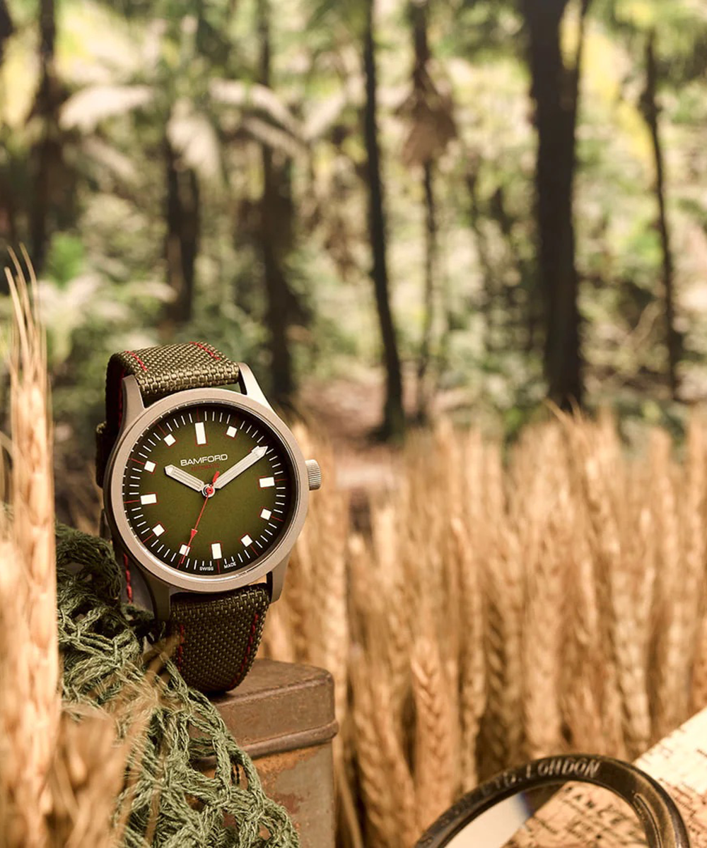 B80 Adventure Green – CD Shop | Classic Driver