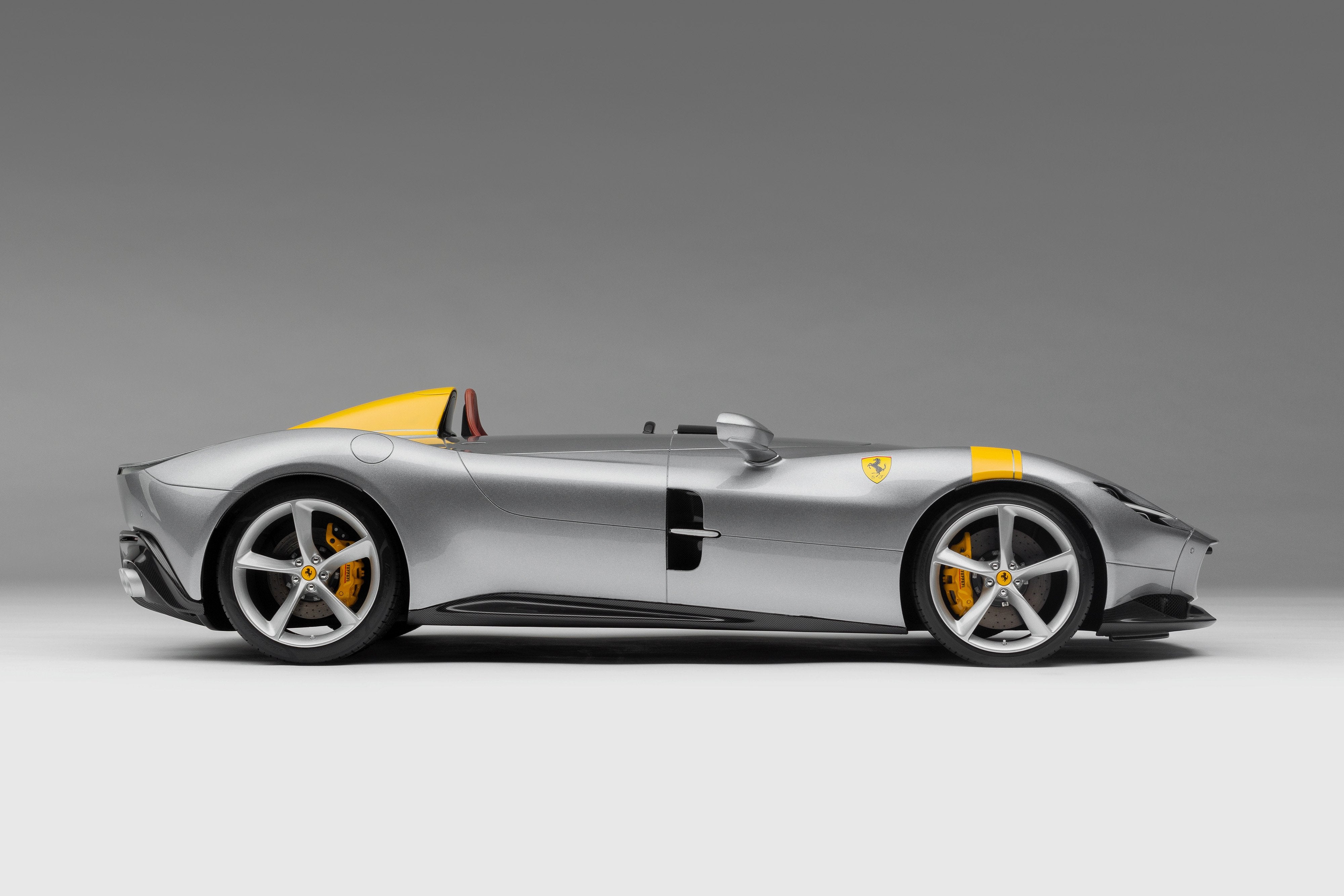 Ferrari Monza SP1 at 1:8 scale – CD Shop | Classic Driver