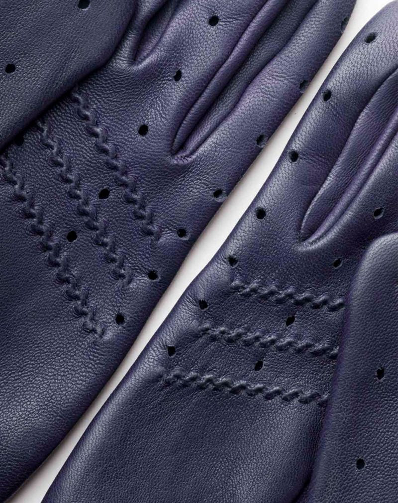 Driving Gloves – CD Shop | Classic Driver